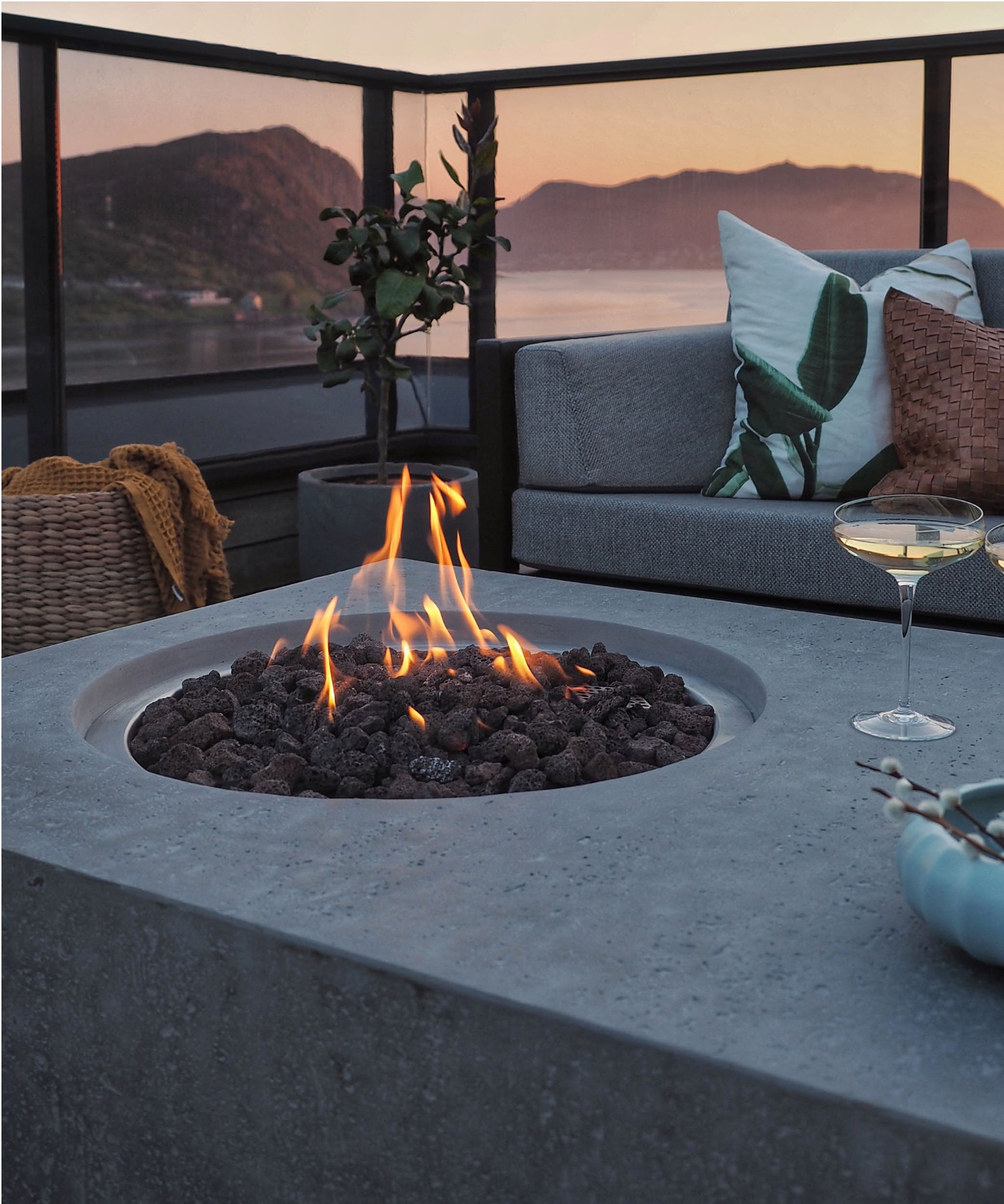 Elementi® fire tables total